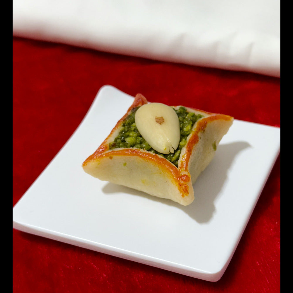 Buy Apricot Balls from Jalgaon's Mahalaxmi Sweets Online | Foodwalas